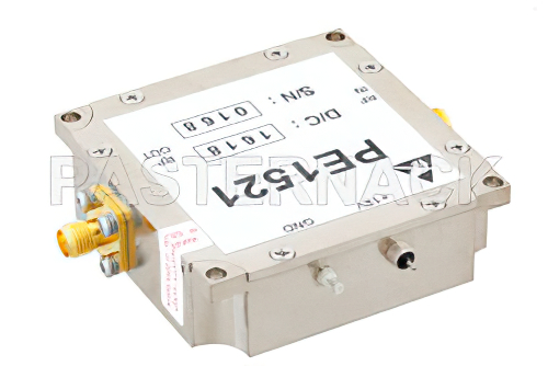 15 dBm P1dB、2 GHz から 6 GHz、ゲインブロック増幅器、26 dB ゲイン、3 dB NF、SMA