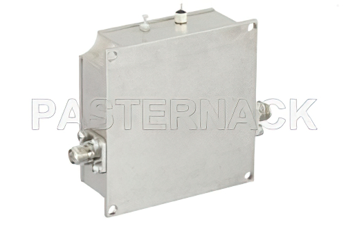 600 mW P1dB、50 MHz 〜 1,000 MHz、中電力増幅器、GaAs、26 dB ゲイン、5 dB NF、SMA