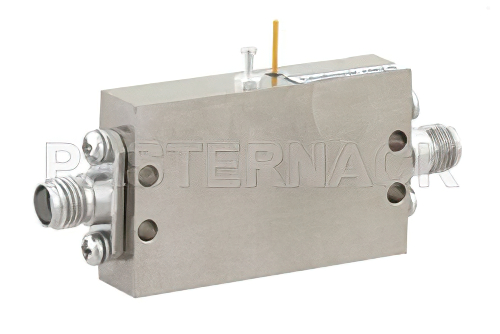 27 dBm P1dB、6 GHz 〜 18 GHz、中電力 増幅器、SMA、30 dB ゲイン、7 dB NF