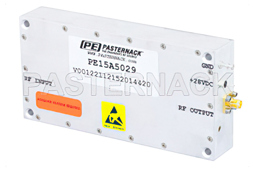 44 dB ゲイン、8 W Psat、0.5 MHz 〜 500 MHz、大電力増幅器、LDMOS、42 dBm IP3、SMA