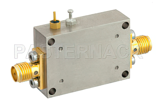 39 dBm IP3、1.6 dB NF、22 dBm P1dB、30 MHz 〜 1.5 GHz、低ノイズ増幅器、25 dB ゲイン、SMA