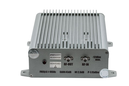 42 dB Gain, 16 dBm P1dB, 0.1 GHz 〜 18 GHz, 広帯域 AC Low Noise Amplifier ...